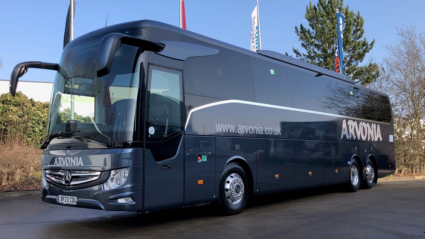 What's new: Another Mercedes-Benz Tourismo enters the fleet at Clynnog and Trefor. – Mercedes ...